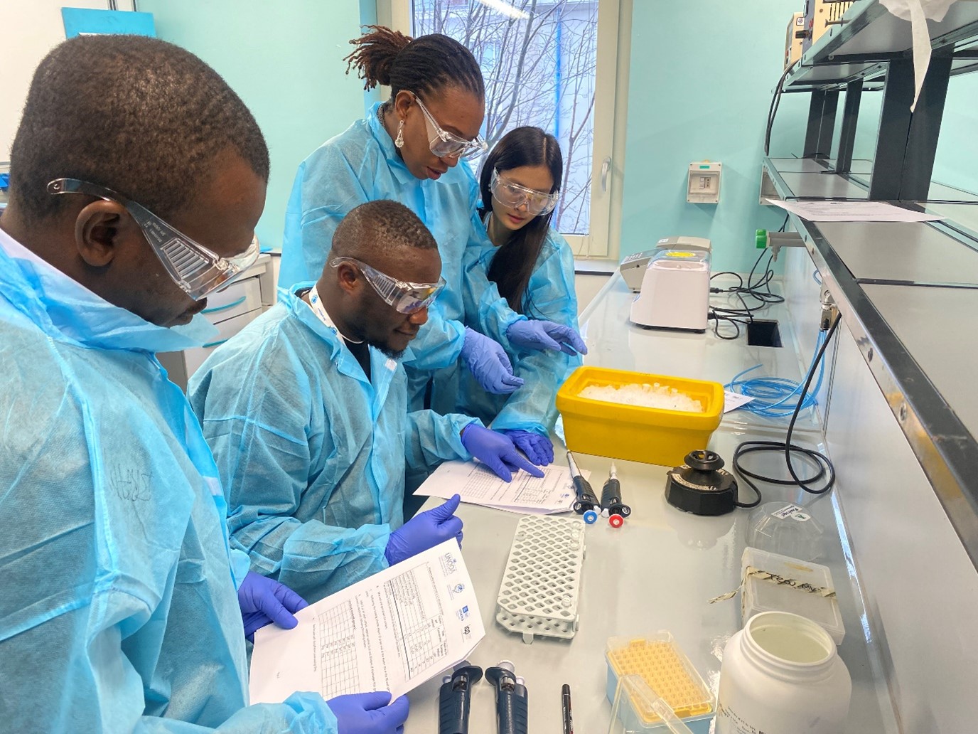 Experts from developing countries gather in Trieste to learn about ...